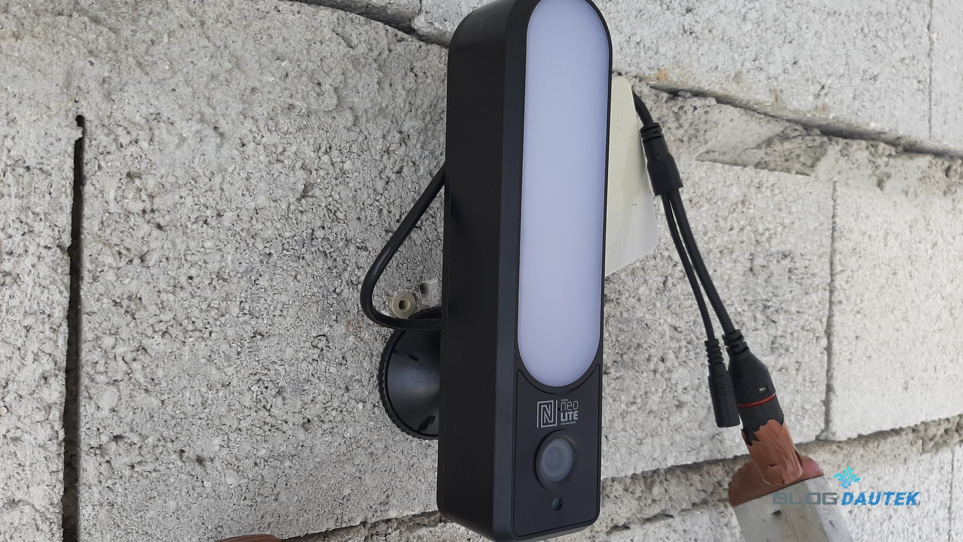 Test de la caméra lumière extérieur Immax